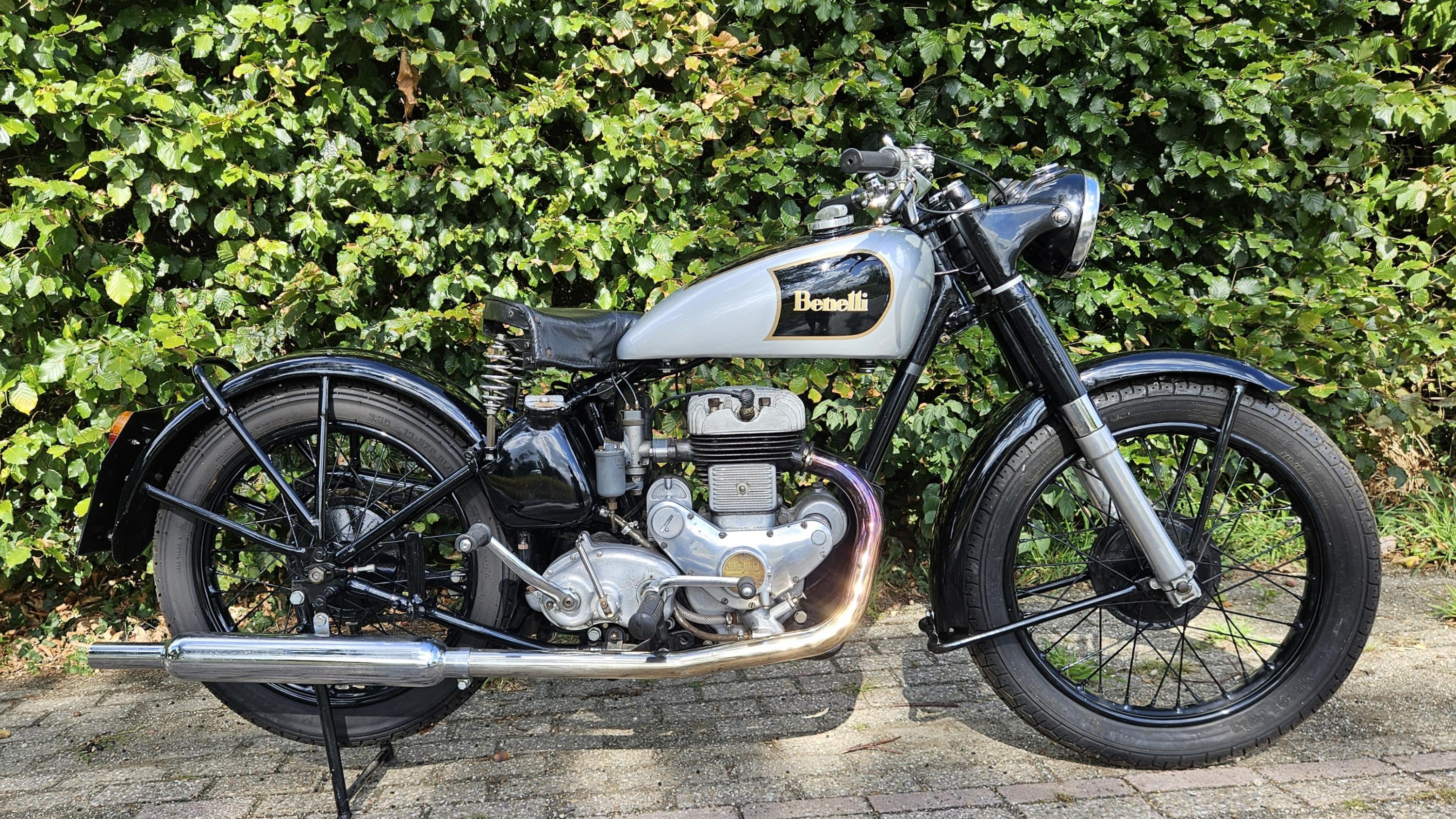 Benelli 500cc SV 1947 with importpapers | Dutch Lion Motorbikes